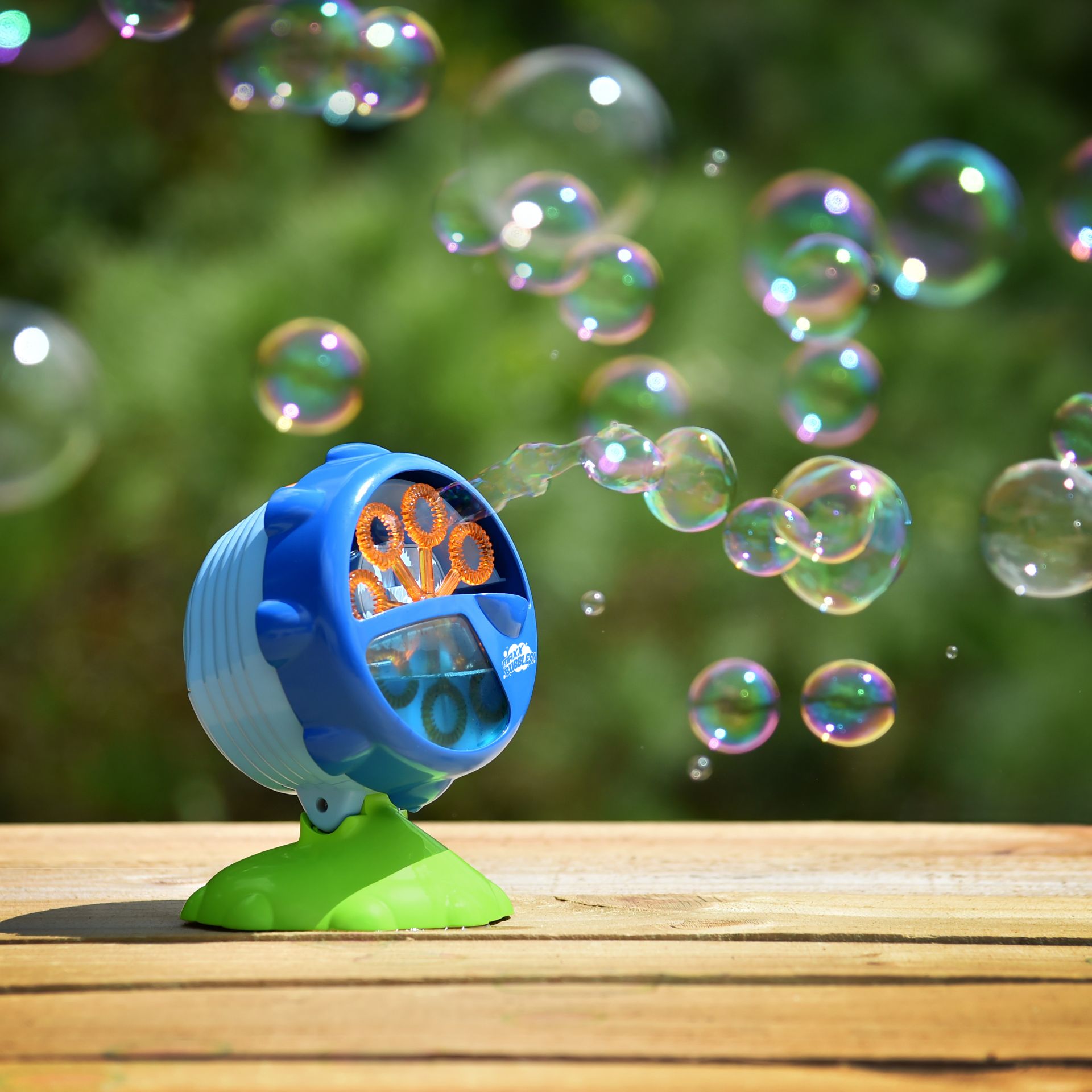 SunnyDays | MAXX BUBBLES LIGHT - UP TURBO BUBBLE BLOWER